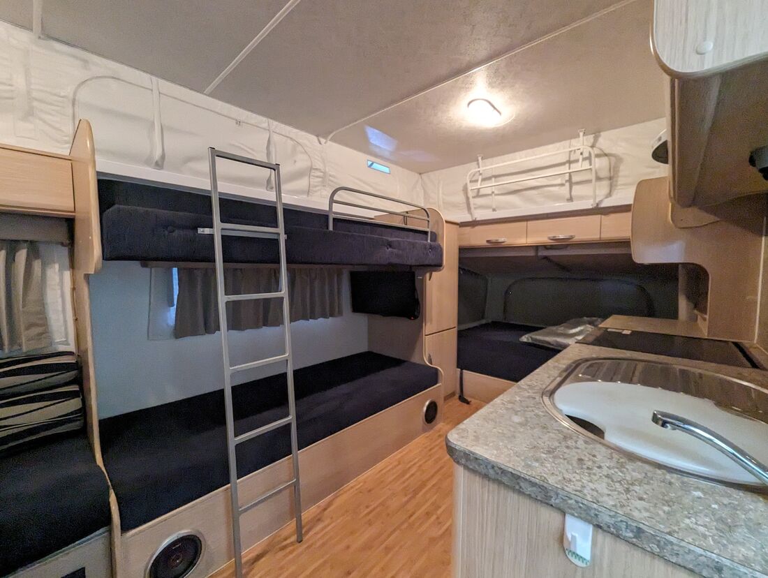 2011 Jayco Expanda Family Van | Avan Super Centre