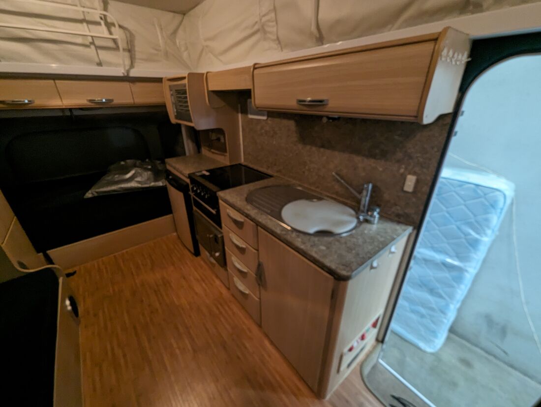 2011 Jayco Expanda Family Van | Avan Super Centre