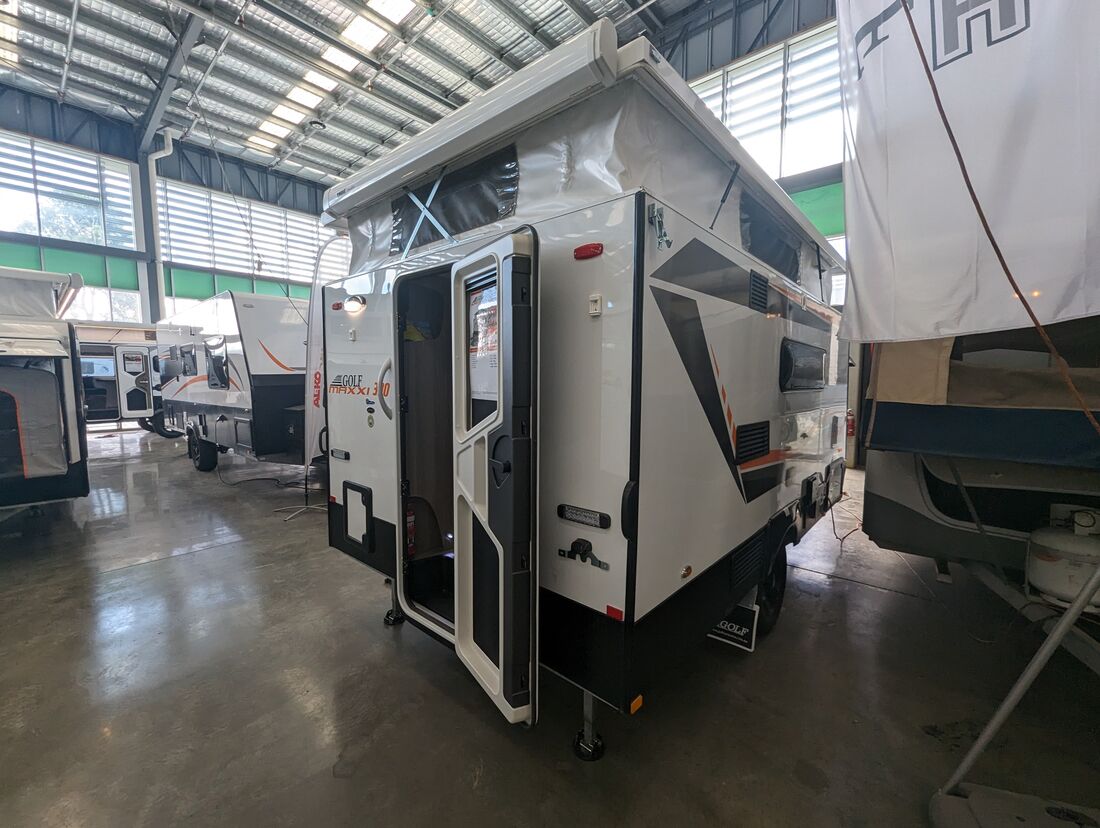 2023 Golf MAXXI 390 PT | Avan Super Centre