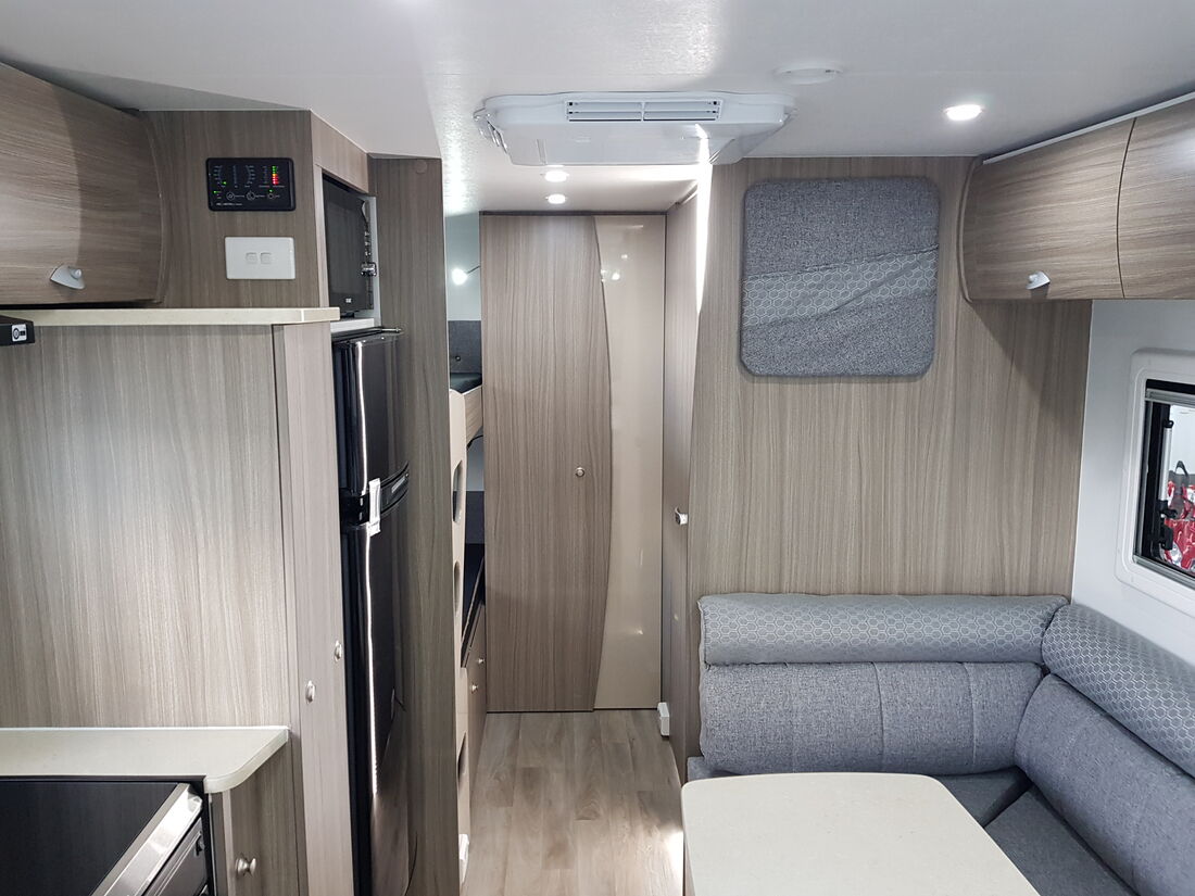2022 Avan Aspire 617 Bunk Van | Avan Super Centre
