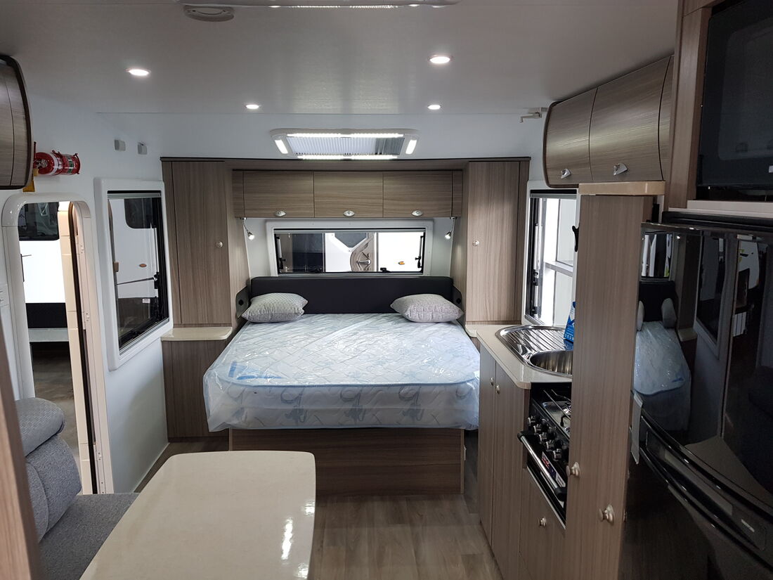 Avan Aspire 617 Bunk Van | Avan Super Centre