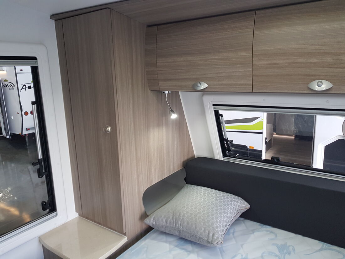 Avan Aspire 617 Bunk Van | Avan Super Centre