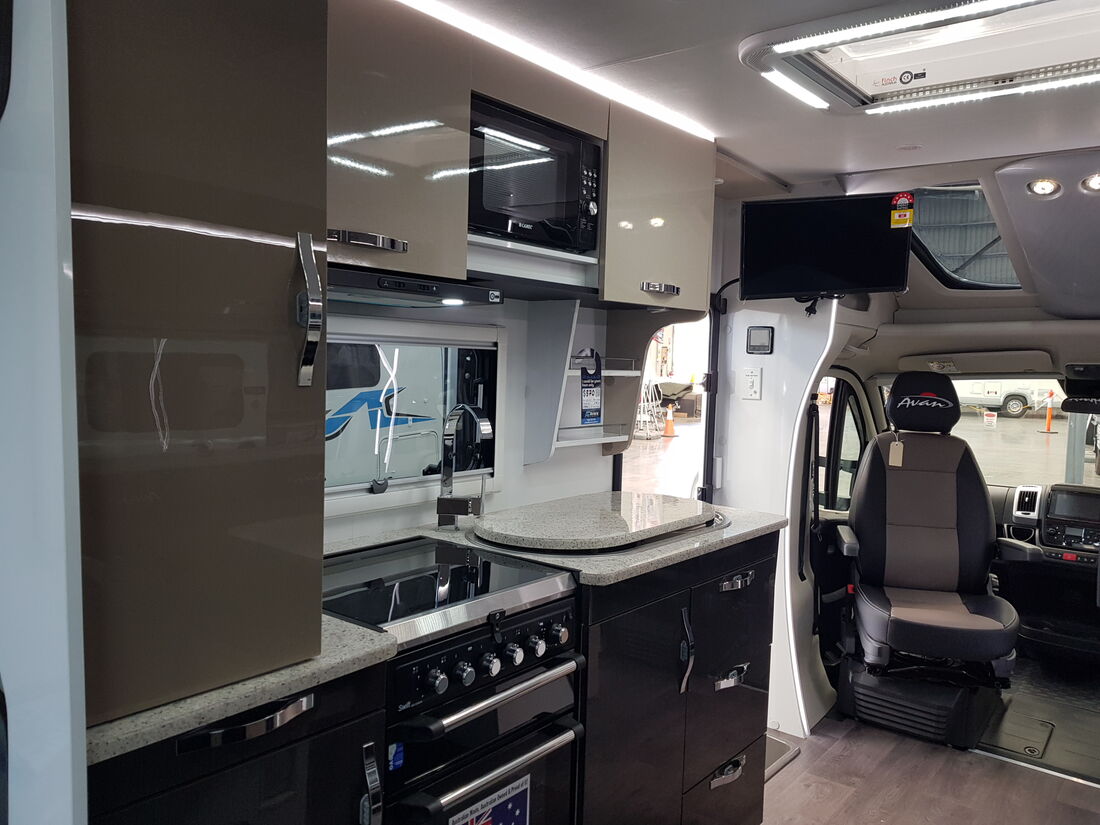 Avan Ovation M10 B-Class | Avan Super Centre