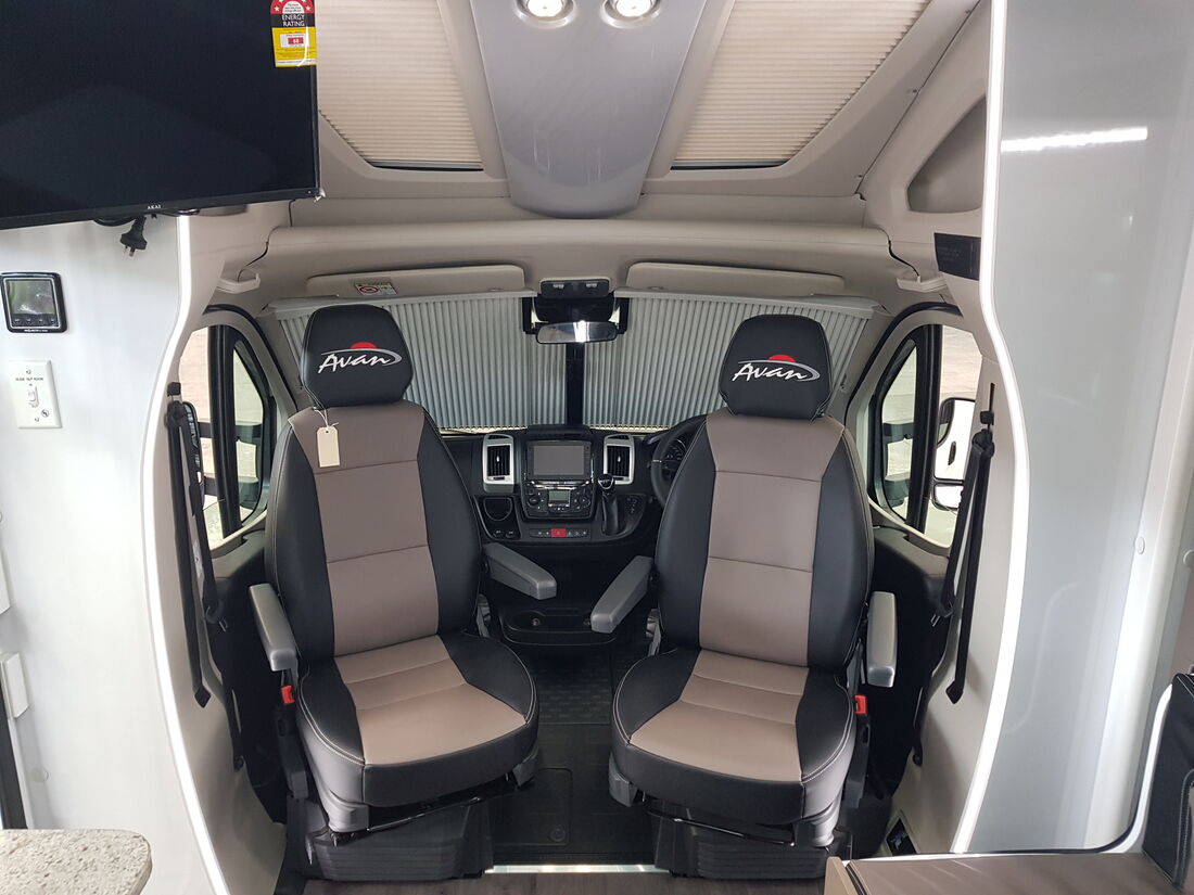 Avan Ovation M10 B-Class | Avan Super Centre