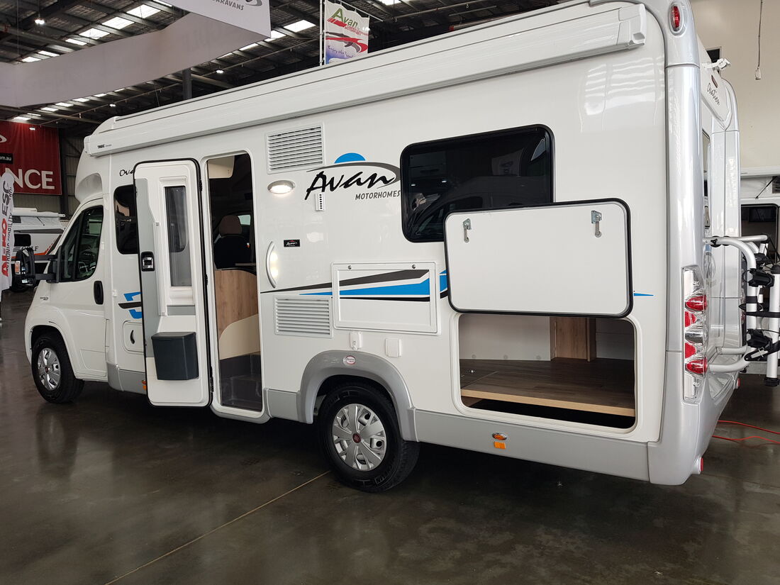 Avan Ovation M3 B-Class | Avan Super Centre