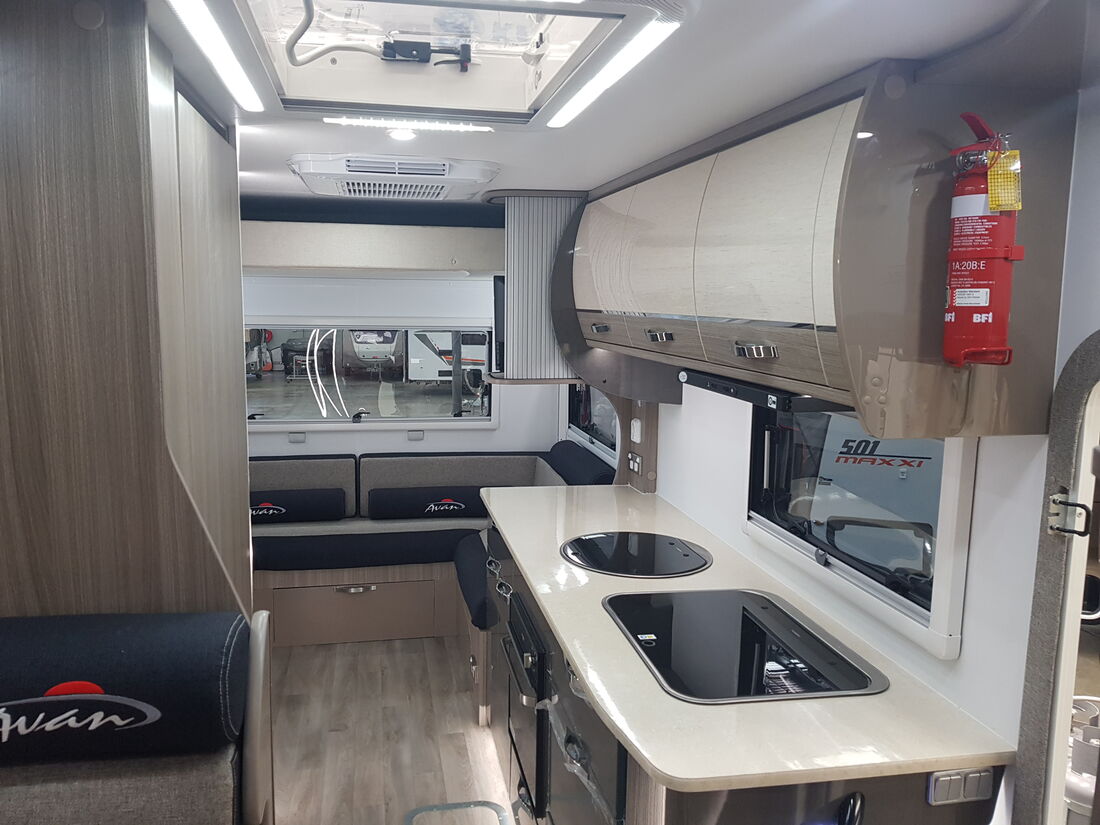 2023 Avan Ovation M5 C-Class | Avan Super Centre