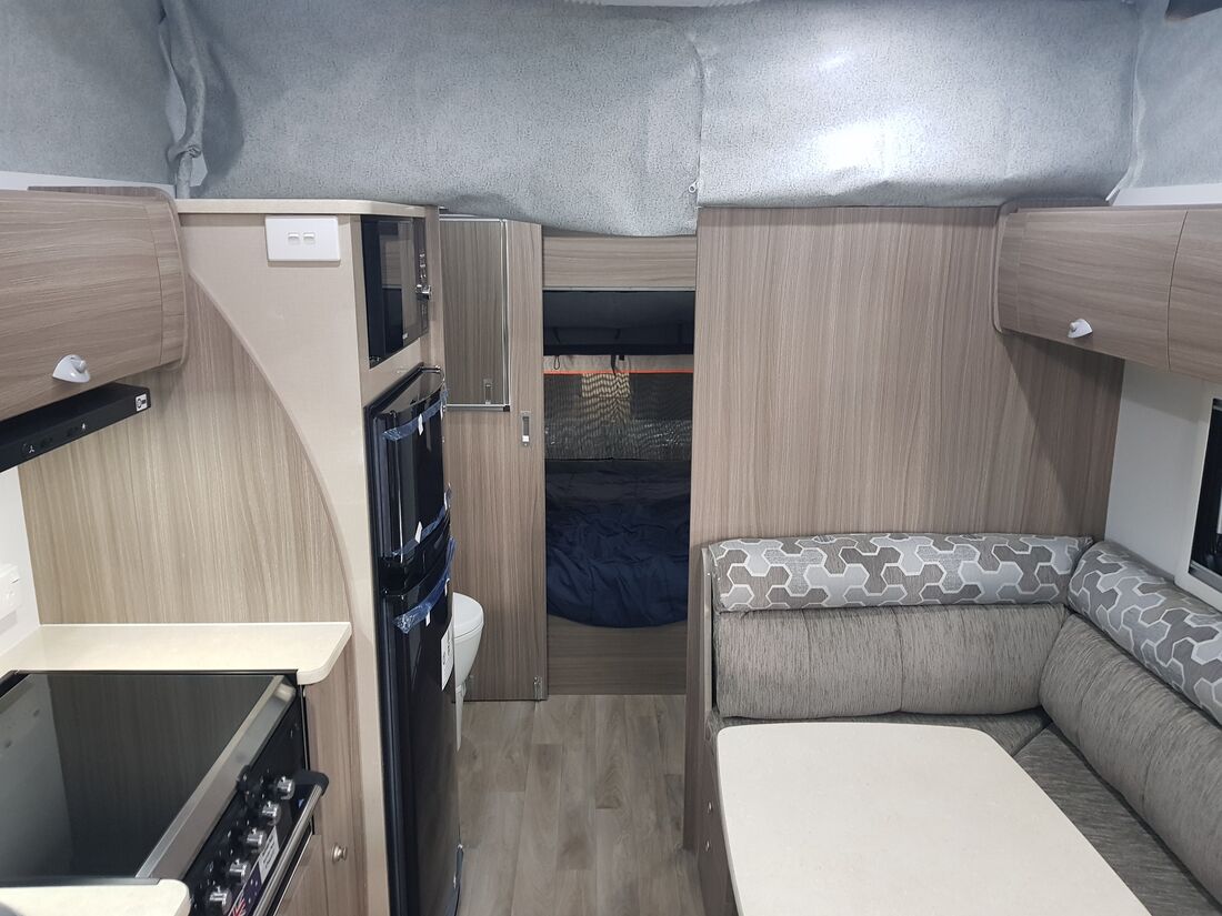 2022 Golf Maxxi 573 PT | Avan Super Centre