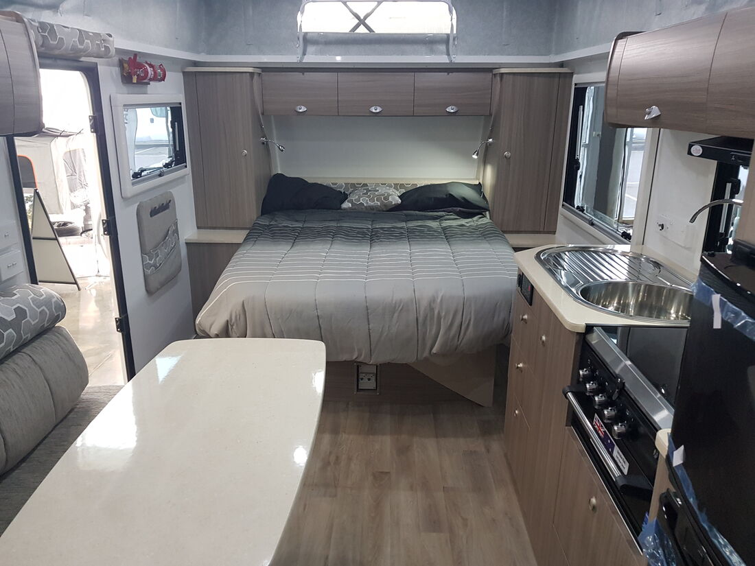 2022 Golf Maxxi 573 PT | Avan Super Centre